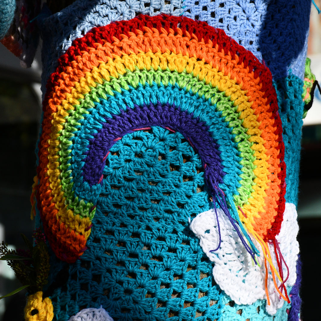 The yarn bombing explosion 臨 - THE BRIDGE